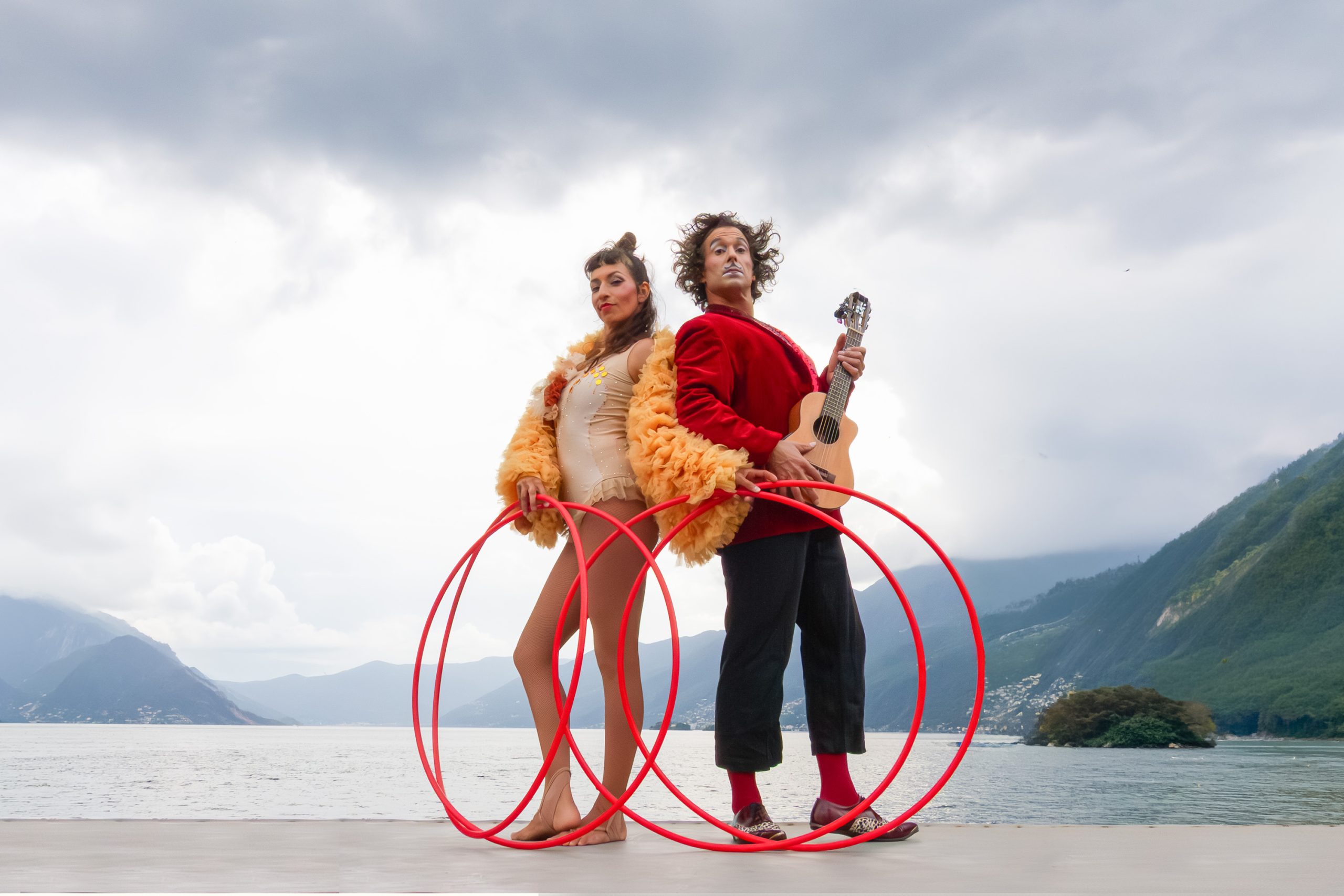 Lucy & Lucky Loop – Schweizer Künstlerbörse